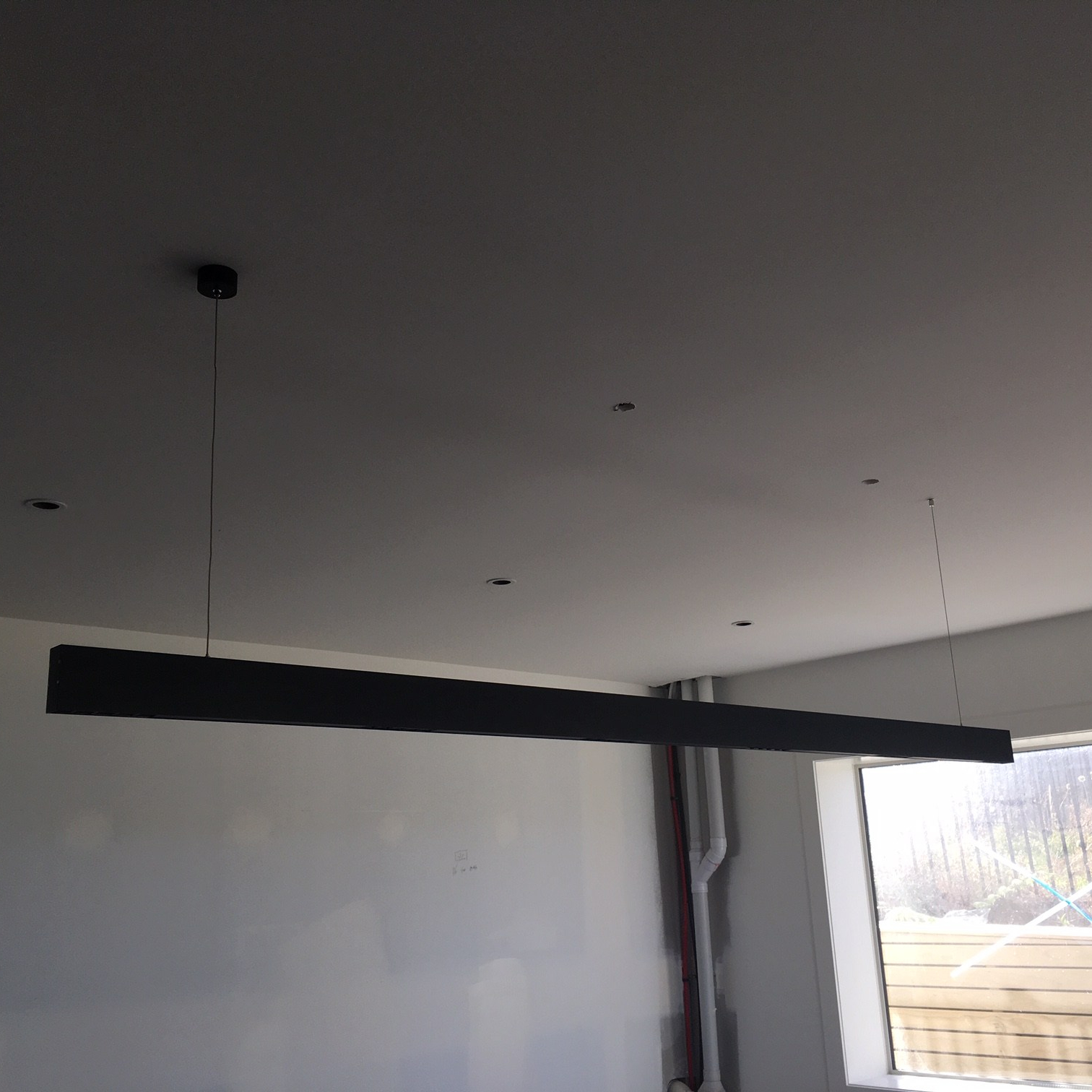 Laser Blade Mat Black 2.4m Suspended Light Fitting – BMS