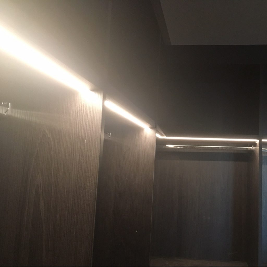 LED Line Lights for Walk-in Wardrobes – BMS