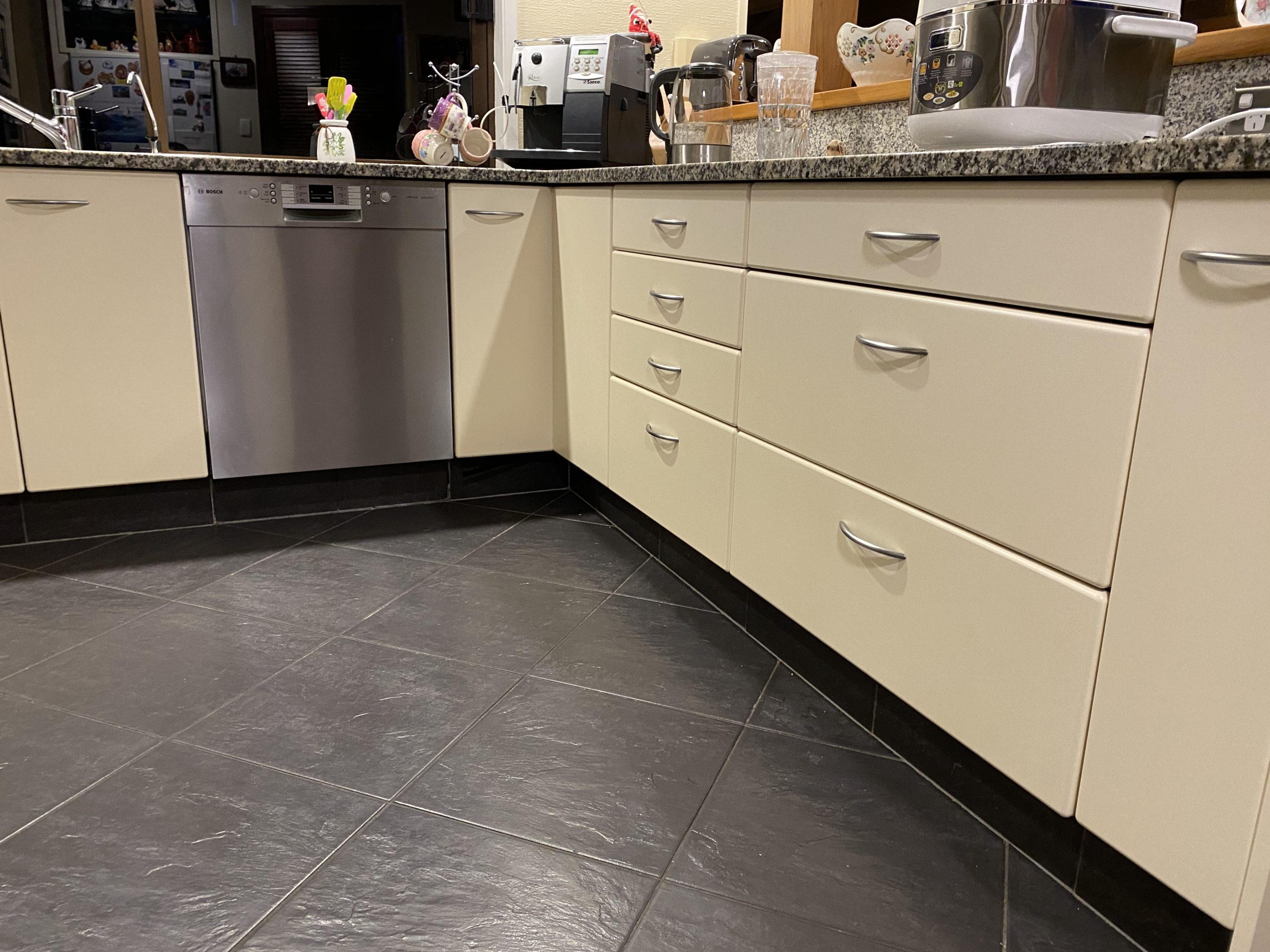 Existing kitchen upgrade – BMS
